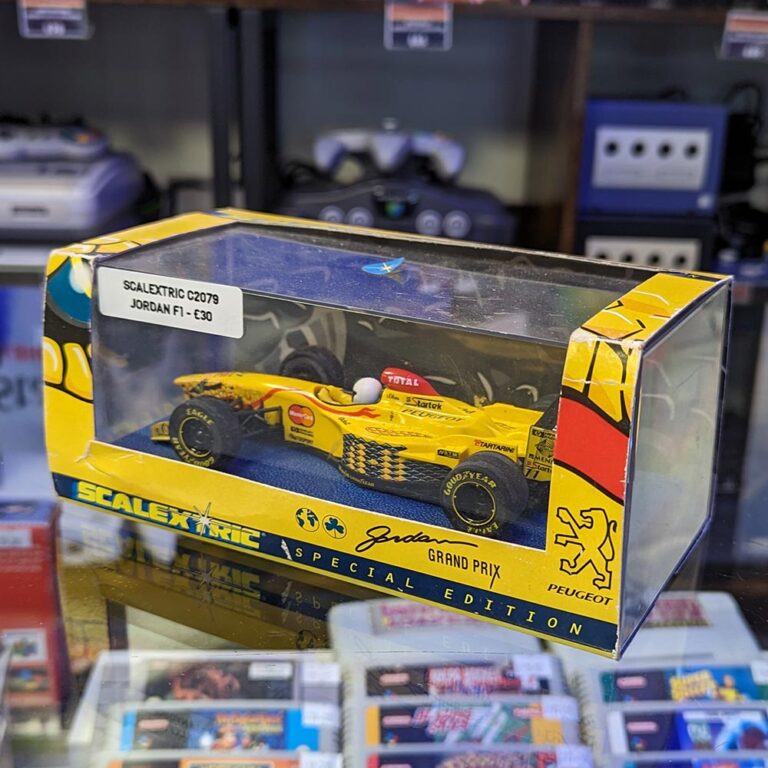 Retro Scalextric C2079 Jordan Peugeot F1 Car