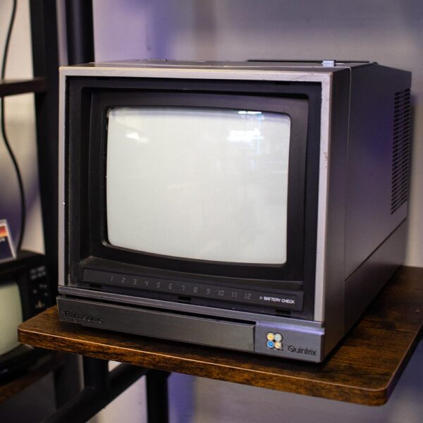 Retro Video Equipment and TVs for sale at Retro Sect