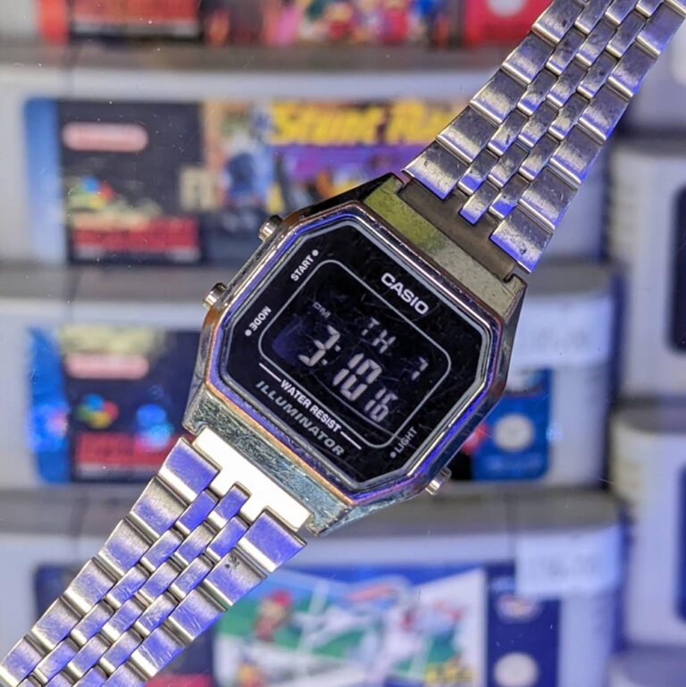 Retro Watches and Game Watches for sale at Retro Sect