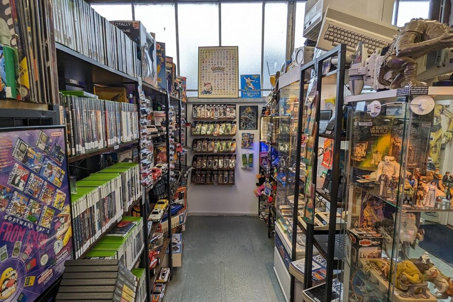 Visit Retro Sect - Tewkesbury's Retro Shop and Car Showroom