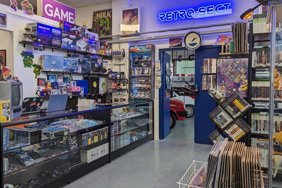 Visit Retro Sect - Tewkesbury's Retro Shop and Car Showroom