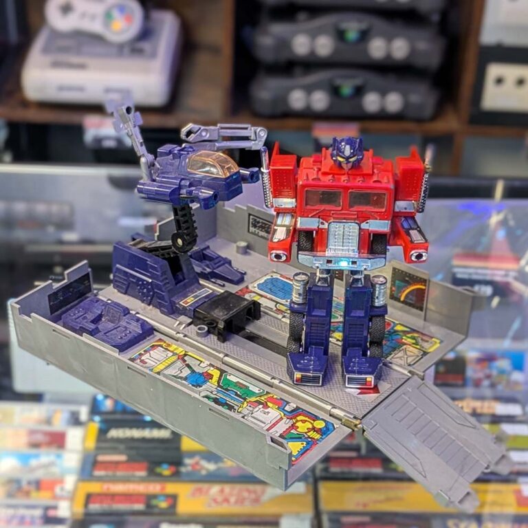 Original Hasbro Transformers G1 Optimus Prime - Buy at Retro Sect